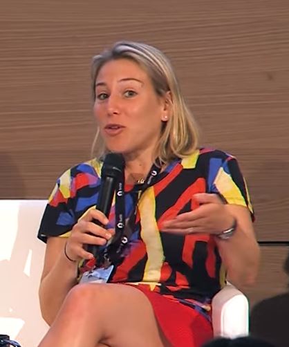 Could you tell about the very first time you approached investors and ...